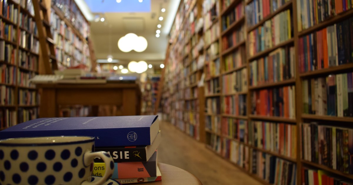 Graphic Novels - Topping & Company Booksellers of Bath, Edinburgh, Ely ...